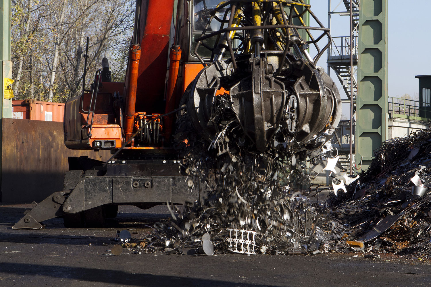 Cadifer Riciclo rottami metallici, rifiuti ferrosi e metallici ...